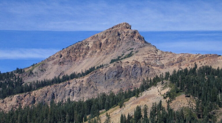 7 Must-See Sights of Lassen Volcanic National Park